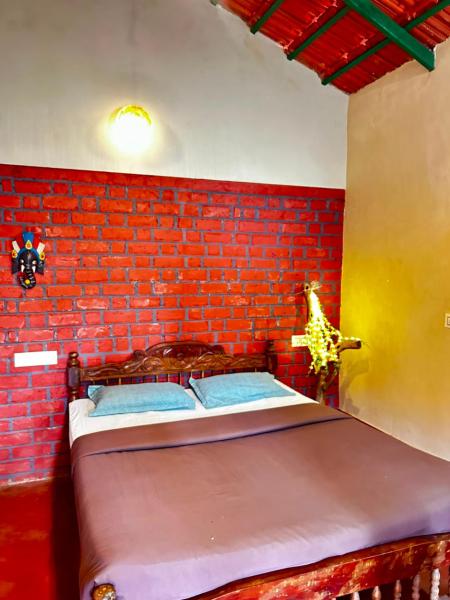 Tat Tvam Asi Organic Farm Stay - Hornbill - Karnataka