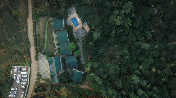 Rainwood Aurum Resort - Munnar