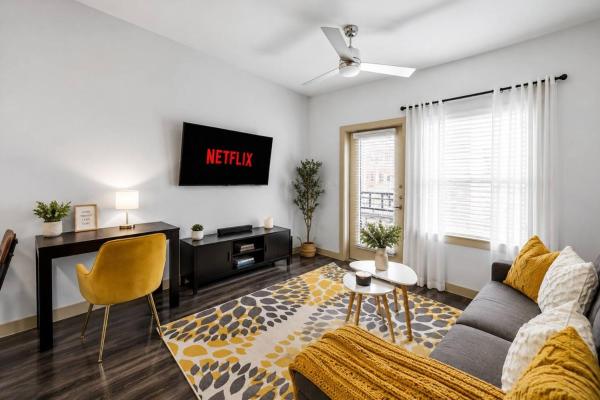 Modern 1br With Balcony And Resort Pool - Allen, TX