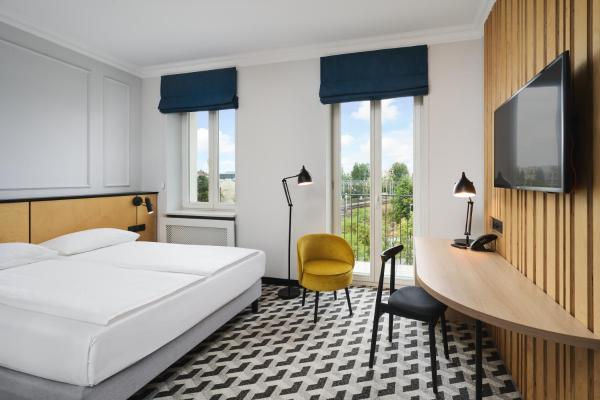 Tulip Hotels & Residences Warsaw Targowa - Warsaw