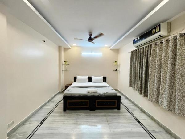 Ivoury Court 5bhk Villa In Kukatpally - Hyderabad