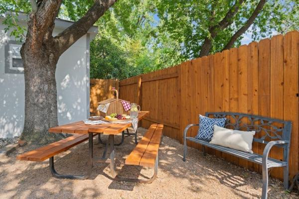 Newly Renovated 3br Oasis By Downtown & Lake, Sleeps 8 - Austin