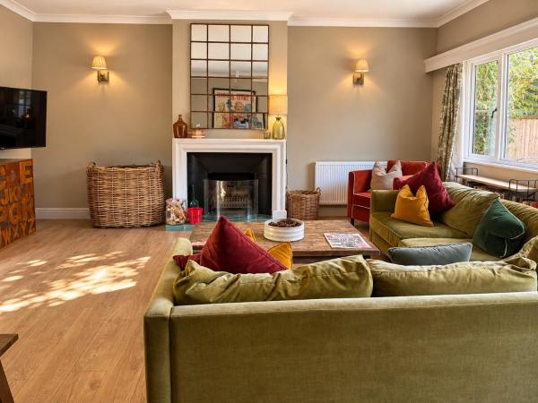 Spacious Country Cottage Sleeps 8, Air Con, Fire Pit & Dog Friendly Close To Bath - Bradford-on-Avon