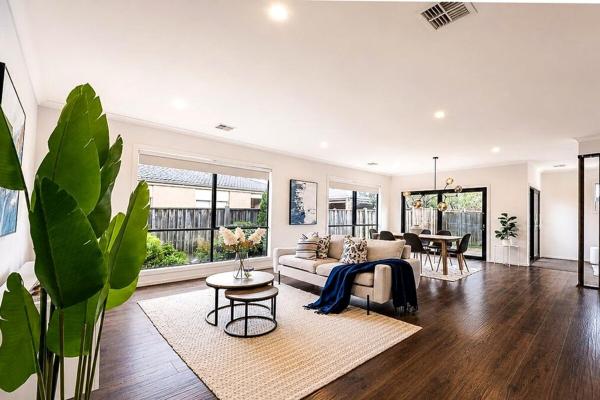 Spacious 5 Bed Designer Home Point Cook - Point Cook