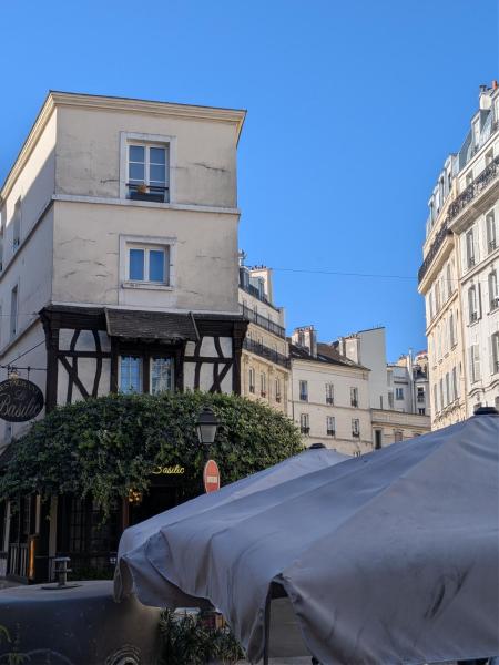 Cosy And Charming In Historic Montmartre - Clichy