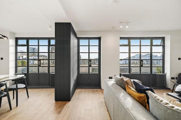 Two Bedroom Flat In Kensington - Central London