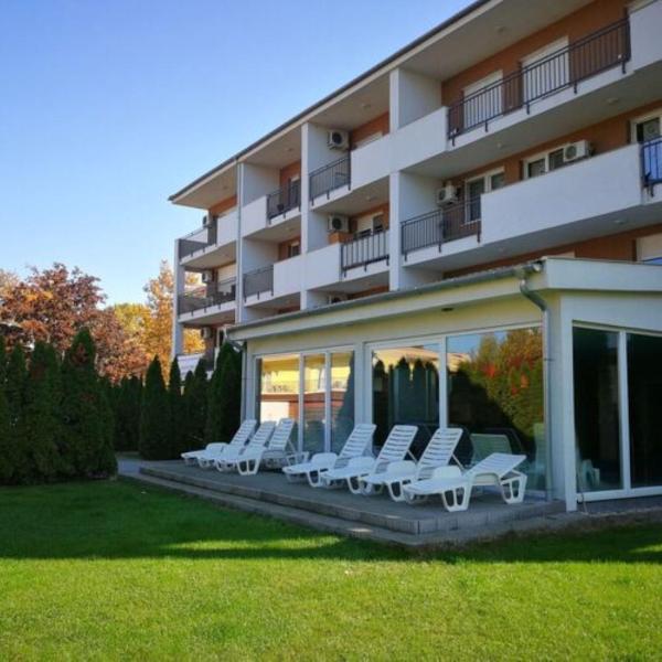 Holiday25 Wellness Apartman - Siófok