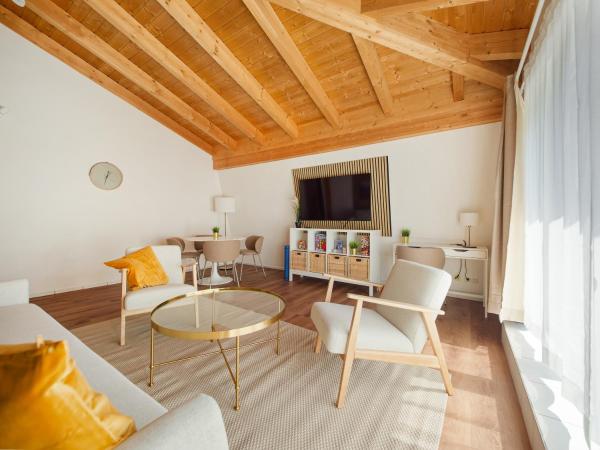 Lta Apartment Penthouse Mit 2 Dachterrassen Für Bis Zu 7 Personen - Oberhaching