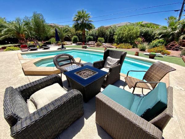 Villa Priscilla - 6 Bedrooms And Swimming Pool - Henderson, NV