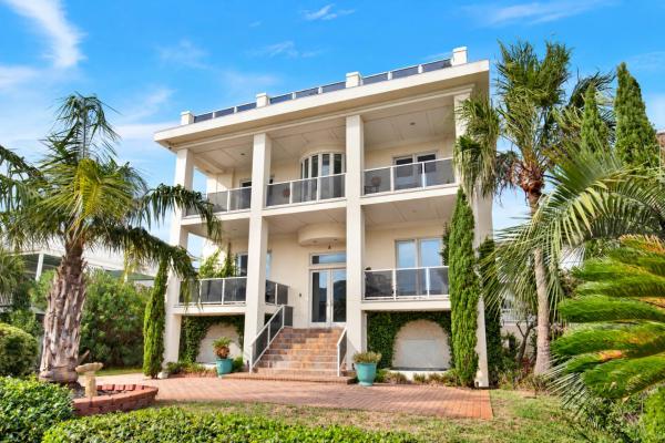 Oceanview Mansion - Tybee Island, GA