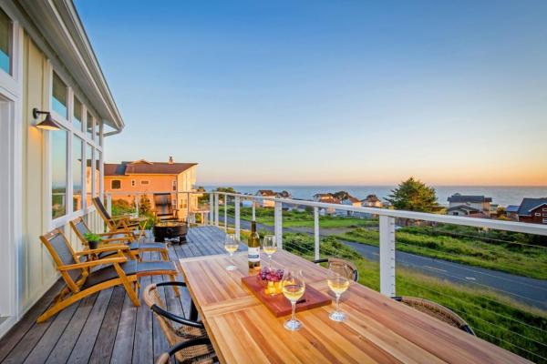 Cottage By The Sea - Shelter Cove, CA