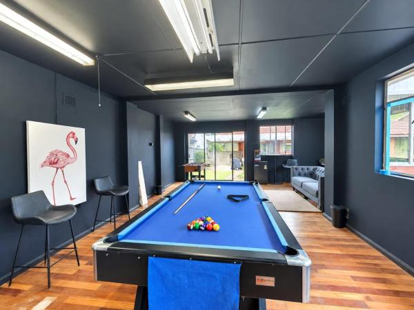Beautiful 5 Bedroom House With Gaming Room - Mosman