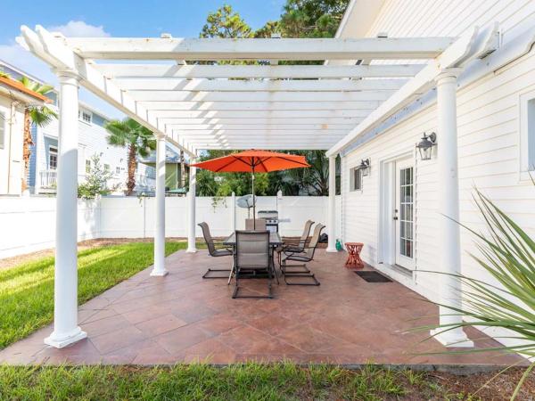 Bikini Cottage - Tybee Island, GA