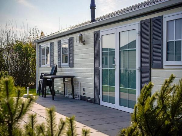 Spacious Chalet Suitable For Disabled Guests - De Koog