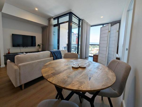 Chic City Living One Bed Apartment On Franklin St - Sleeps 3 - Glenelg