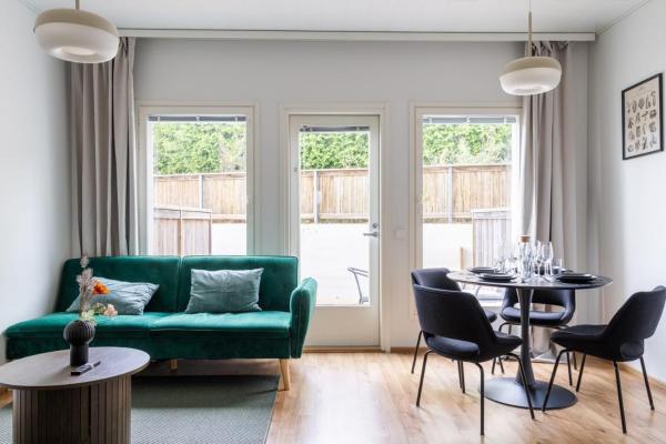 Two Bedroom Townhouse With Sauna And Private Garden - Järvenpää