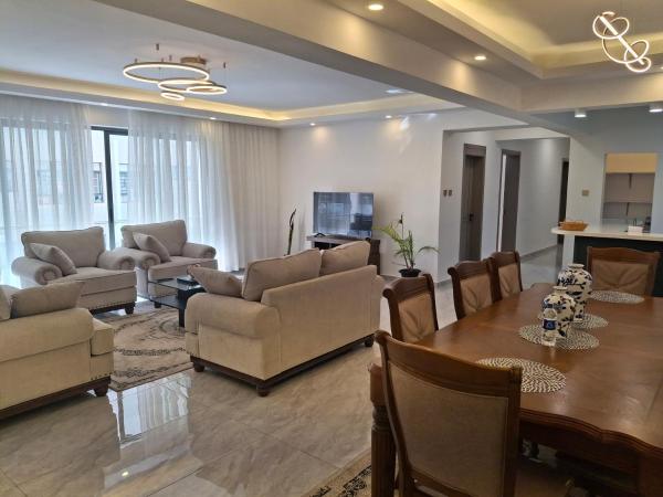 Luxury 5-bedroom Apartment With Pool In Lavington, Nairobi - Nairobi