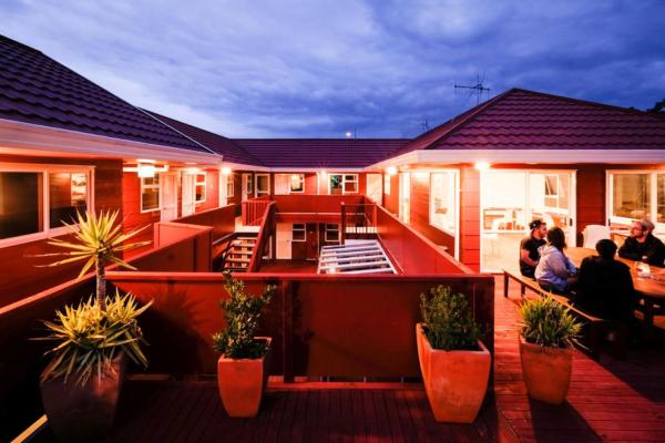 Haka House Taupo - New Zealand