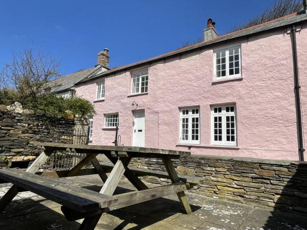 The Pink House Boscastle Harbour - Boscastle