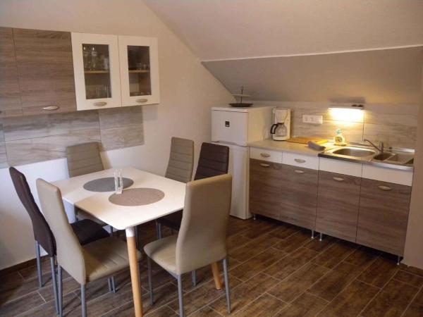 Apartments In Balatongyörök 34590 - Tapolca