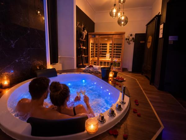 Kassiôpée Suite 5 éToiles Balnéo & Sauna Privatifs - Quimperlé