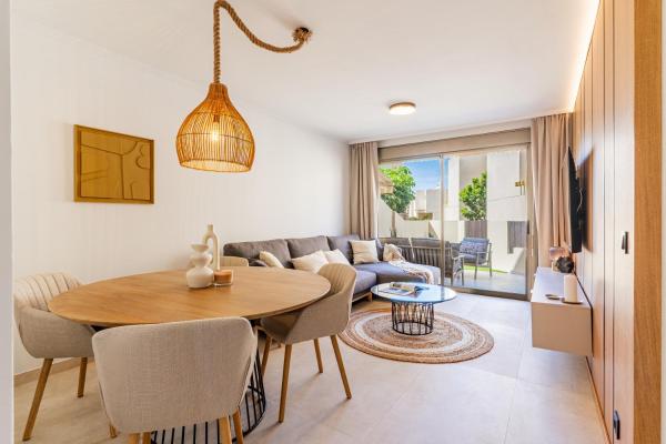 Casa Con Piscina Y Terrazas A 200 M De La Playa - San Isidro, Alicante