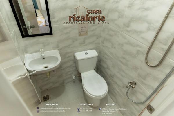 Casa Ricaforte Apartelle & Stays - Standard Room 206 - Valencia City