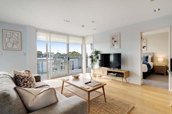 Stunning Kingsland With Views 3br Carpark Pool - Auckland