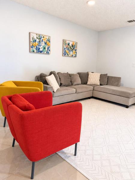 Private Htx Stay Near Airport - Sleeps 2 - Texas