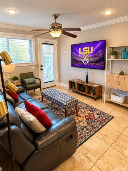 2 Br Apartment With Laundry Pool - Baton Rouge, LA