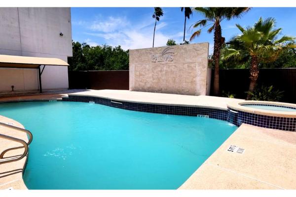 Designer Condo W/ Top Amenities Gated + Pool - 매캘런