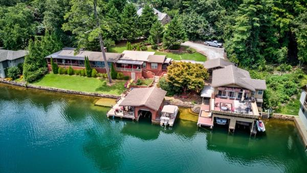 On The Lake - Clayton, GA
