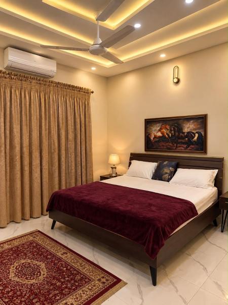 Luxe Retreat - Lahore