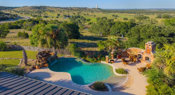 Luna Vista With Private Pool Oasis - Kerrville, TX