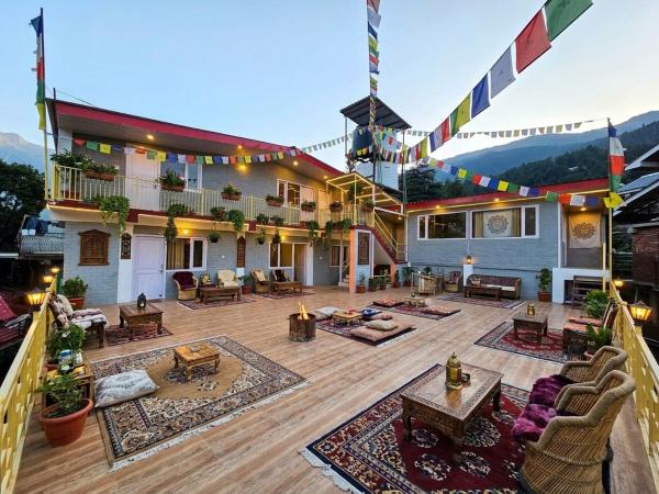 The Wood Inn - Kalpa