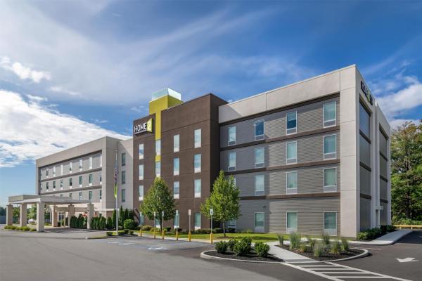 Home2 Suites By Hilton Queensbury Lake George - State of New York