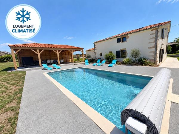 Le 1701 – Gîte 15 Pers Avec Piscine, Puy Du Fou - Les Herbiers
