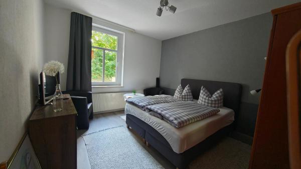 Erzgebirgischer Hof Doppelzimmer Mit Bad Dusche Wc, 21 M2 - Wolkenstein