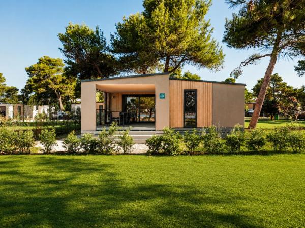 Zaton Holiday Resort Camping Homes - Zaton