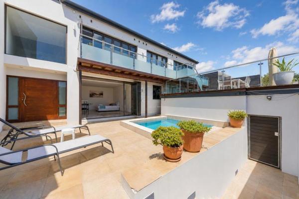 Sea Breeze Guesthouse - Camps Bay