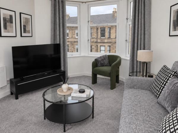 Free Parking - City Centre - Sleeps 3 - 2 Bedroom - Glasgow