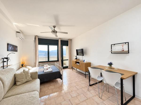 Casa Segantini - Panorama Pool Apartment - Riva del Garda
