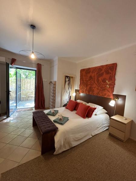Studio Au Coeur D'eygalières Avec Terrasse Privée - Salon-de-Provence
