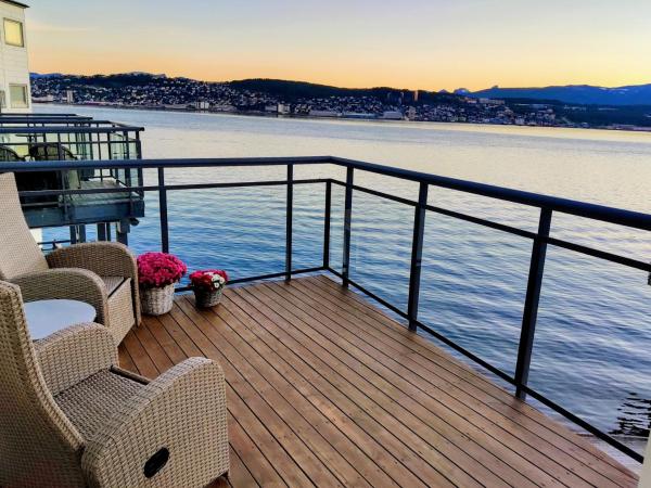 Top Floor Apartment With A Magic View - Tromsø