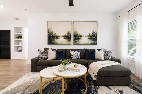 Modern 2br Retreat With Pool, Gym And Balcony - Frisco, TX