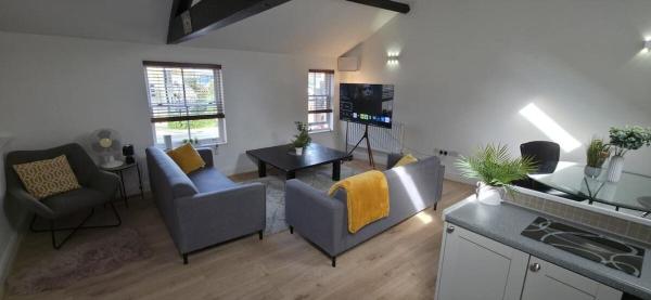 The Upper Nest – 2-bedroom Flat In Stroud - Stroud, UK