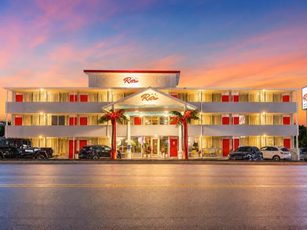 The Retro Hotel - Ridgedale, MO