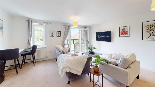 Cosy 2-bed Apt, Nr Horsham & Crawley, Free Parking - 호셤