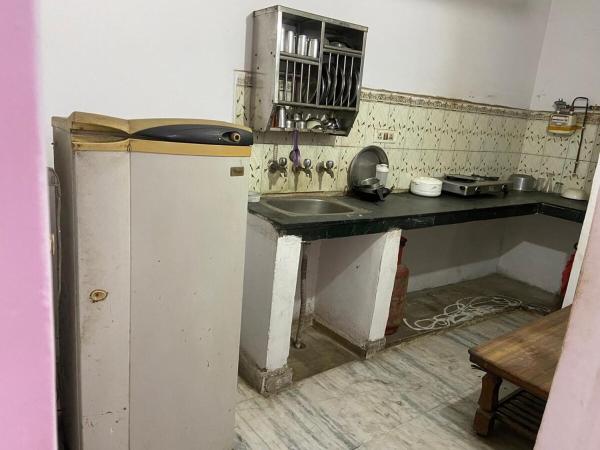 Affordable Independent 2bhk Entire Floor - New Delhi
