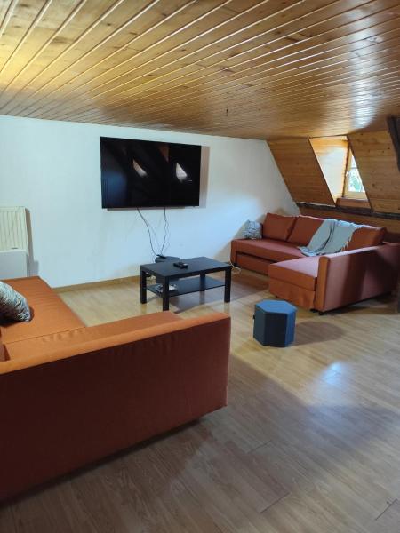 Grand Appartement Quimper Centre - Parking Privé à L'immeuble - Entrée Autonome - Internet - Locronan